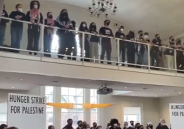 Brown University President Refuses Demands of Students Staging Hunger ...